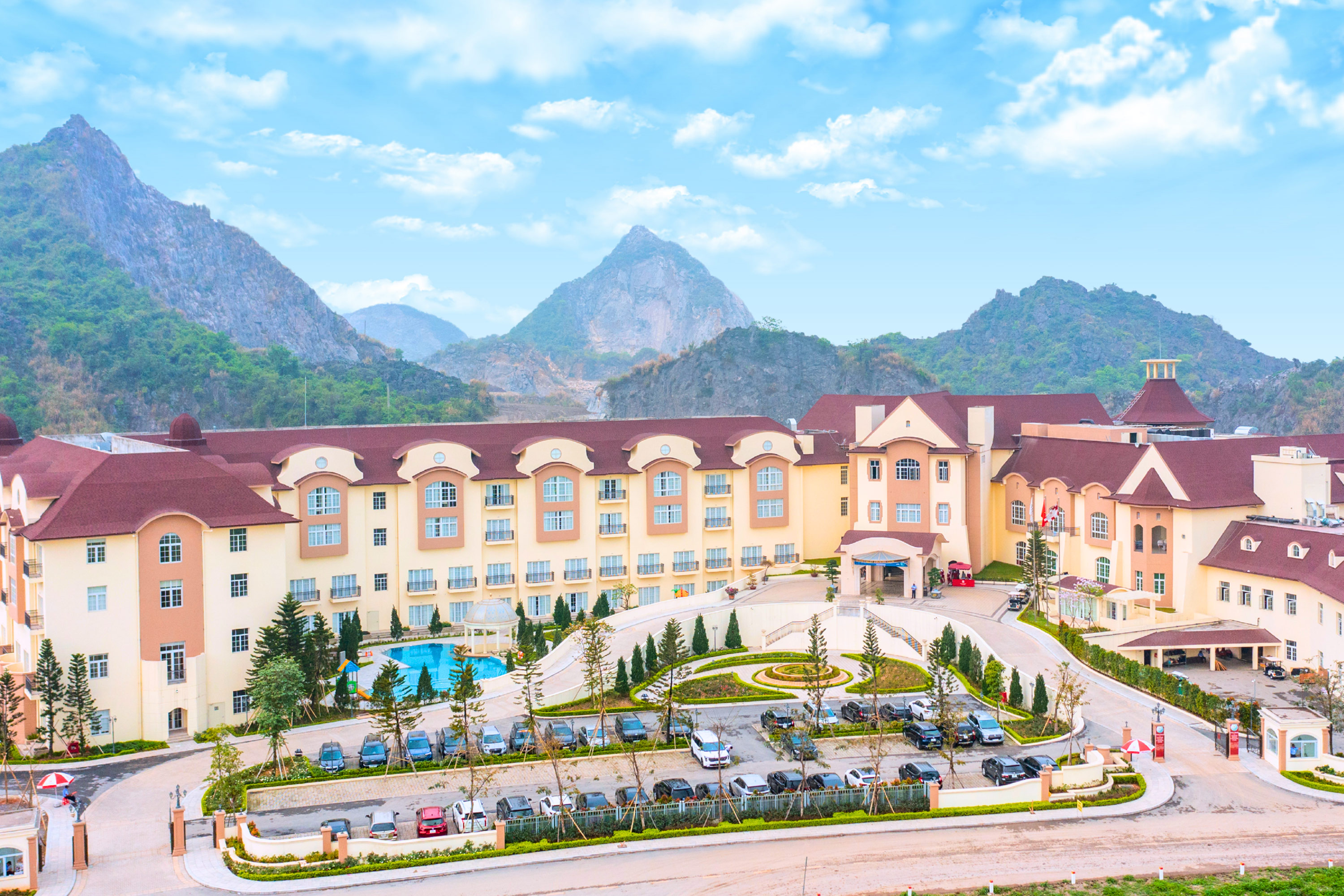 Legend Valley Hotel